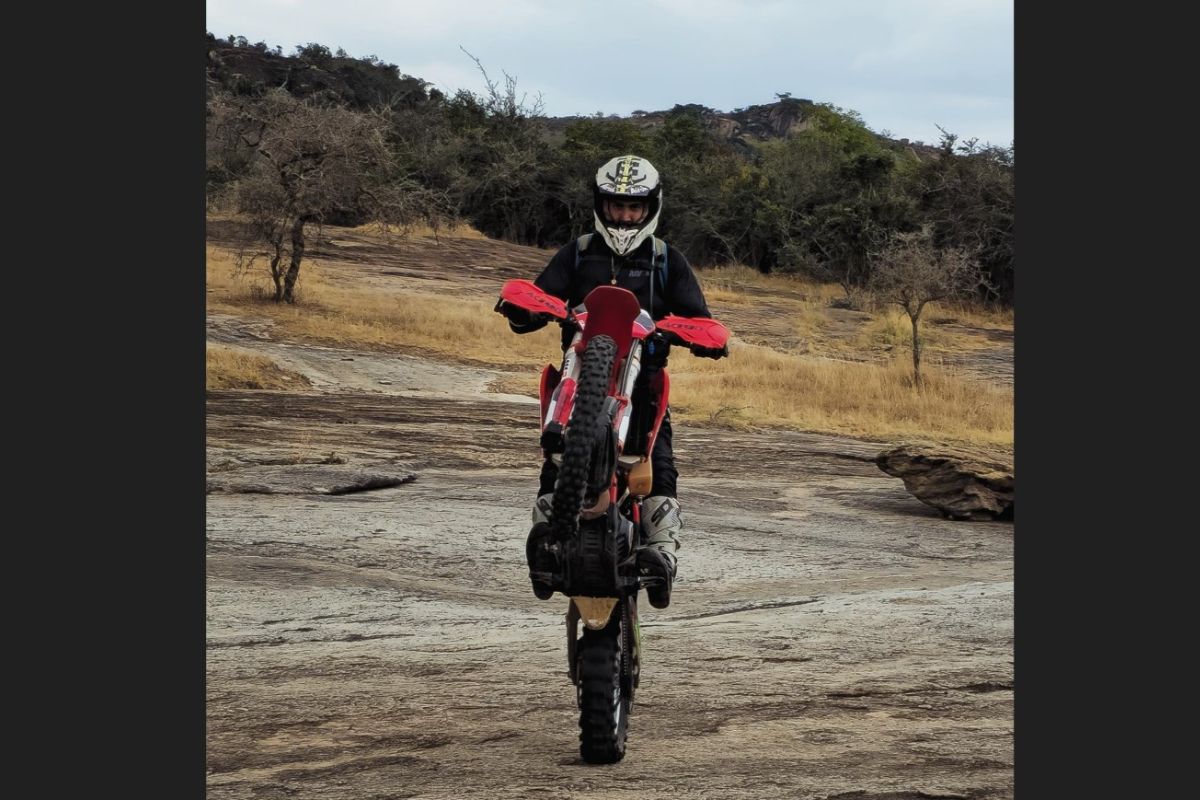 Star rider Karan Sehmi leads Kenyan charge at 2025 Roof of Africa Hard ...